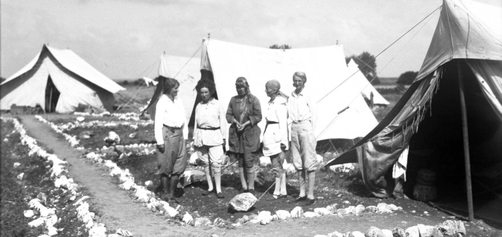 A Pioneer of Prehistory: Dorothy Garrod and the Caves of Mount Carmel ...